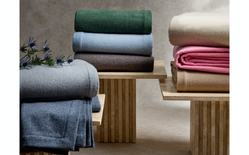 Matouk Cosmo – Bedside Manor