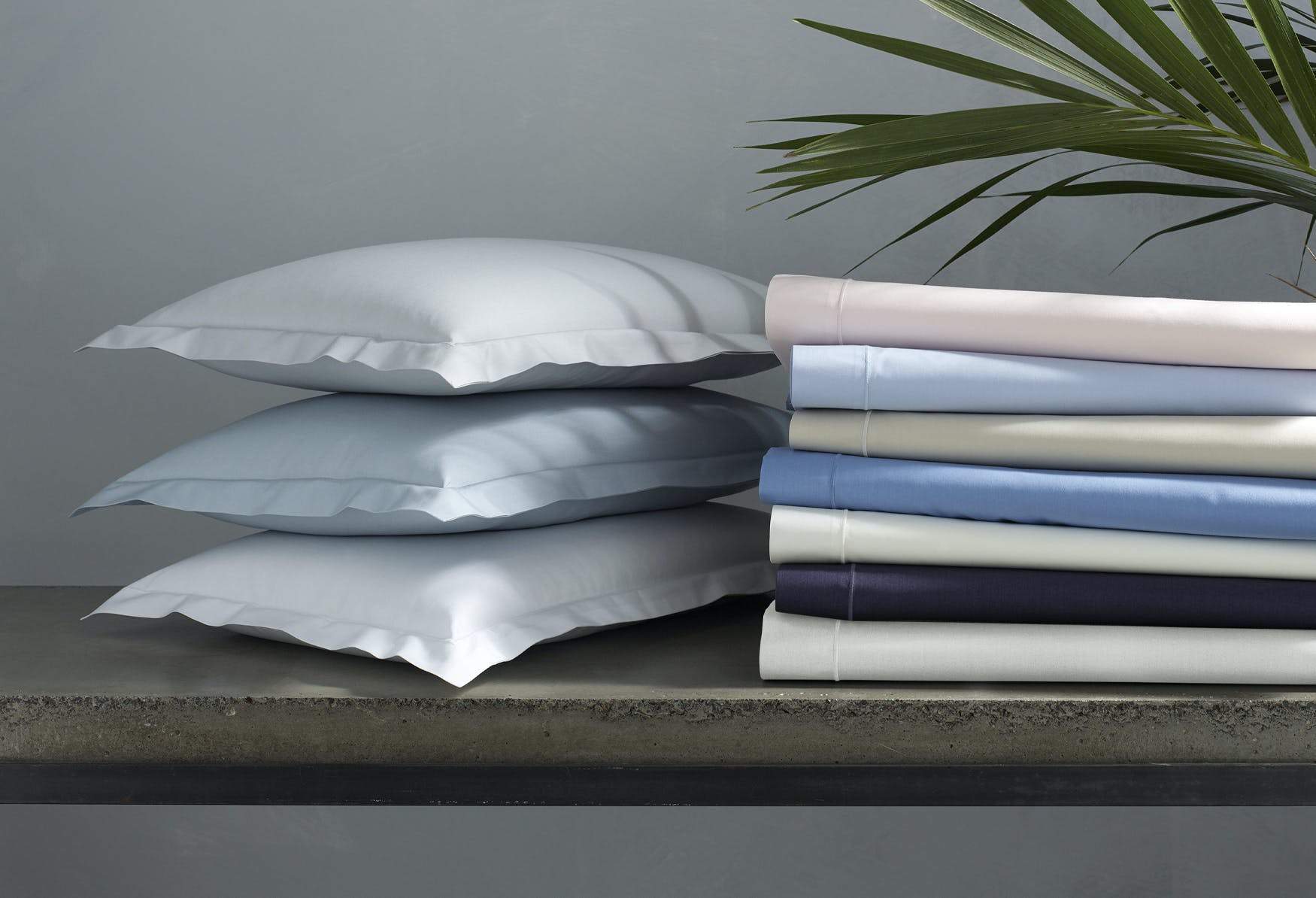 Matouk Luca Satin Stitch – Bedside Manor